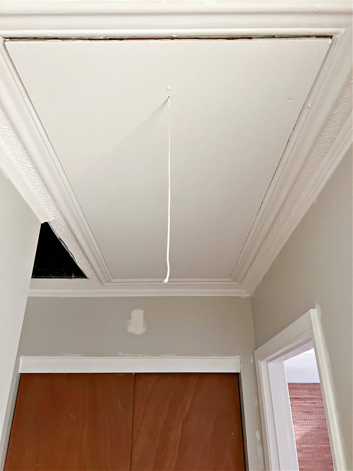 Decorating a Dark, Narrow Hallway · Chatfield Court